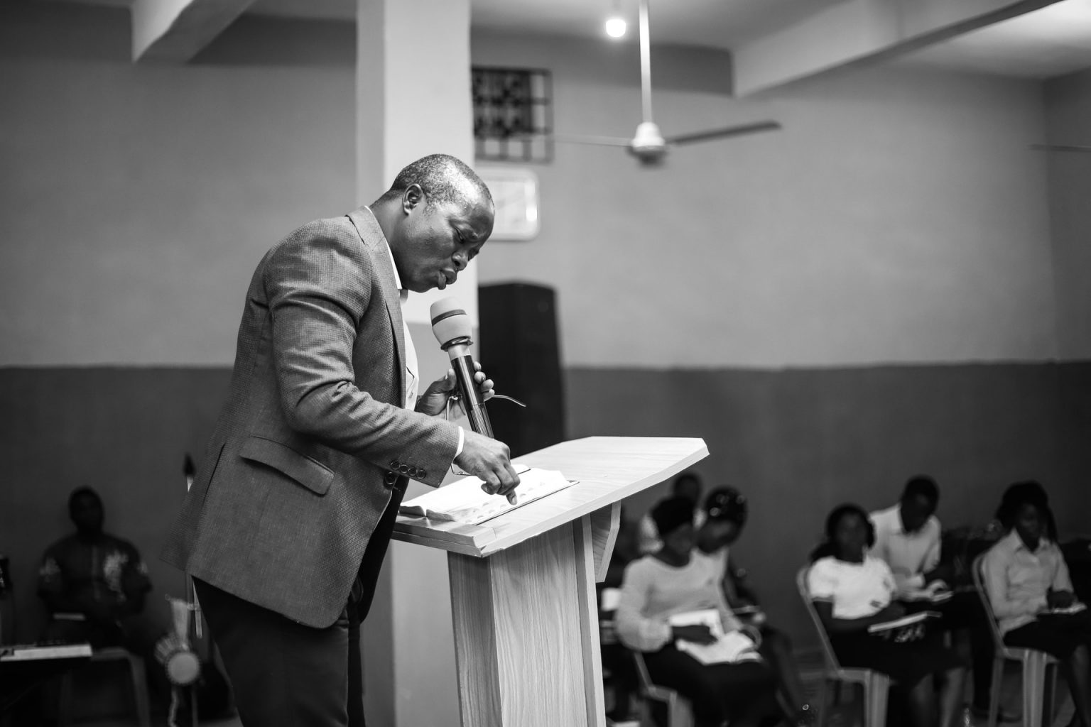 Only Men May be Pastors - Founders Ministries